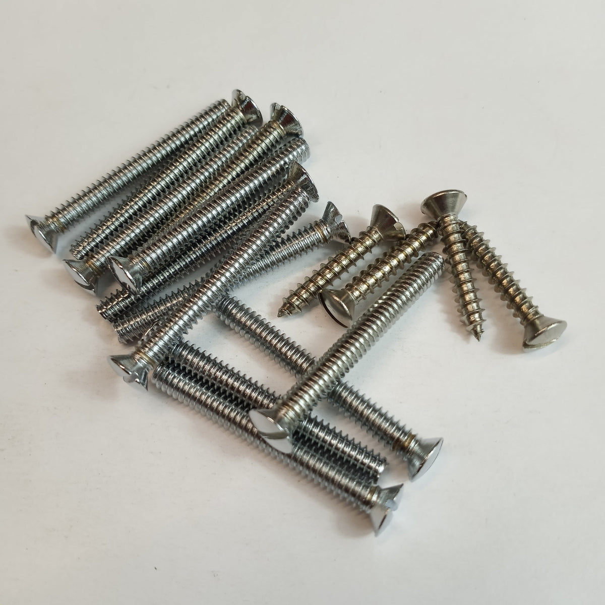 FSCR214-Screw set, side curtain plate — From The Frame Up